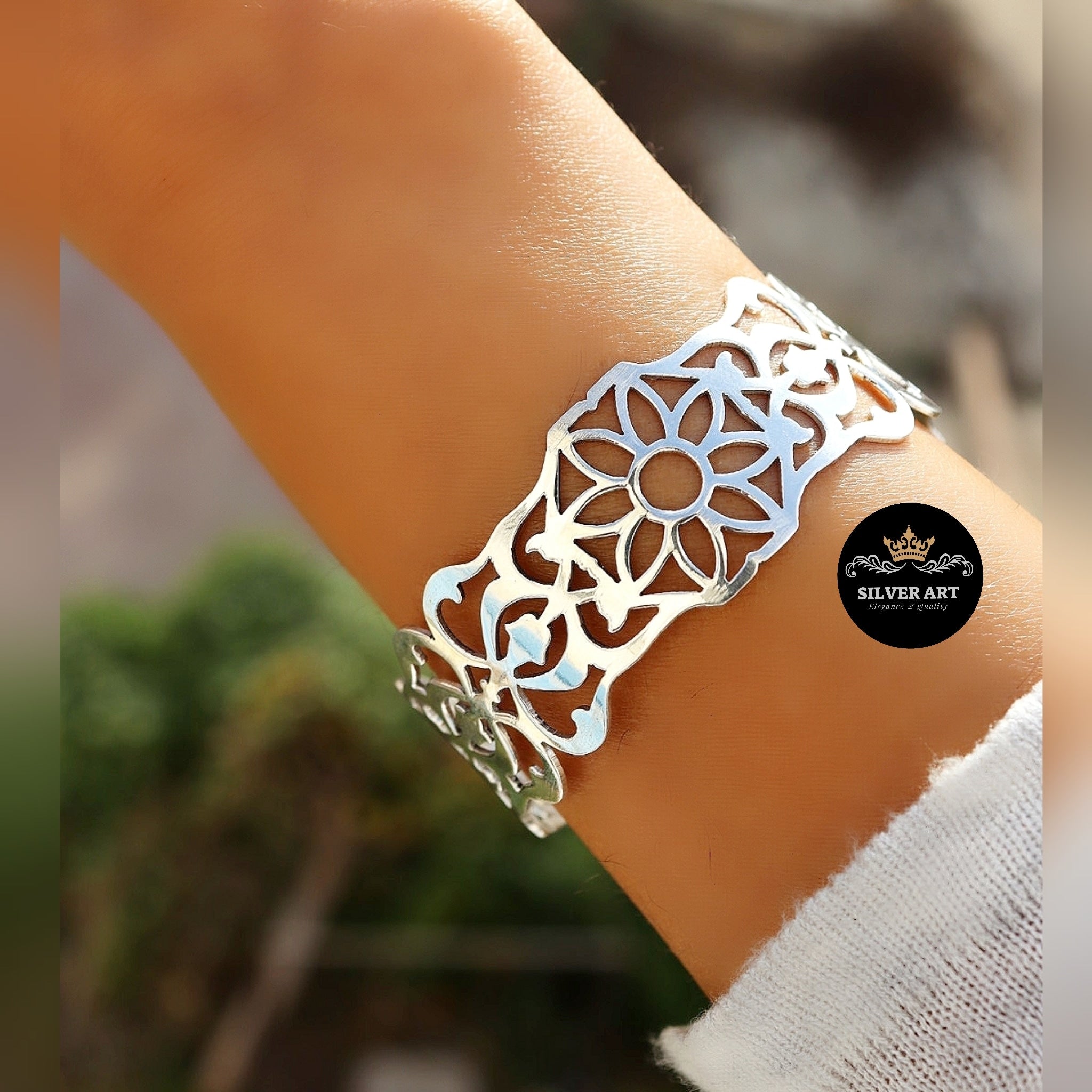 Handcuffs – Silver Art